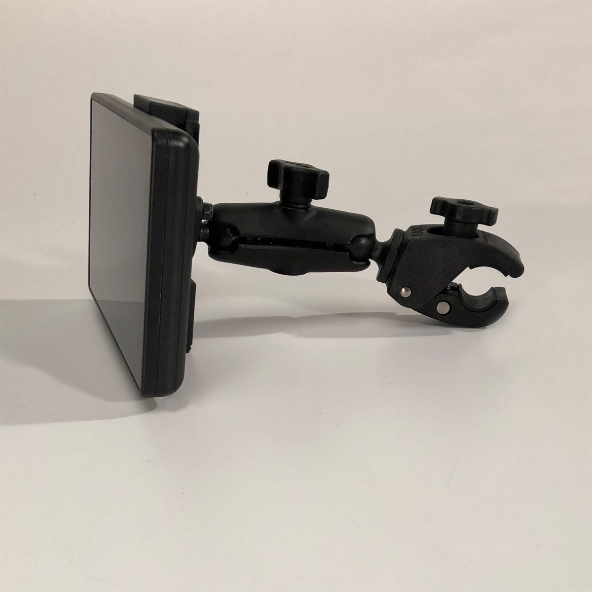 RAM Claw Yoke Mount for Garmin Aera 760 - from Sporty's Pilot Shop